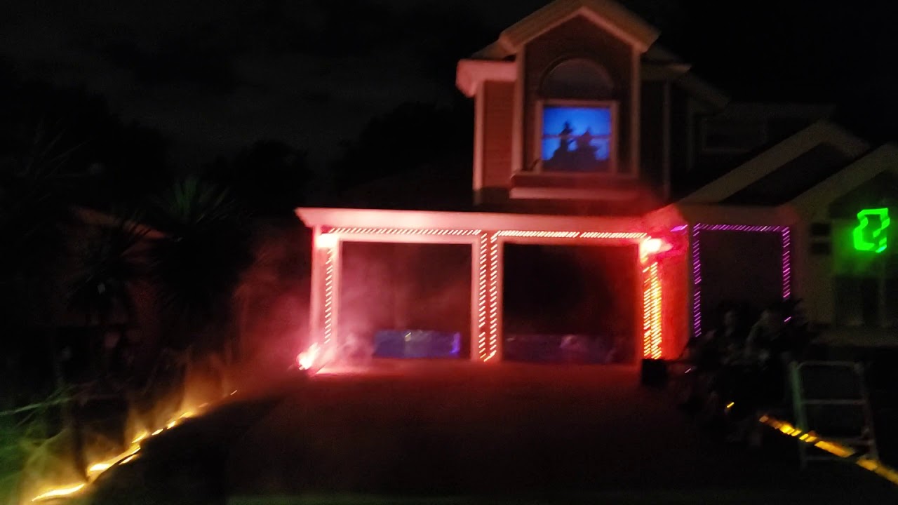 OUTSIDE Haunted Garage At Night - 2019 - YouTube