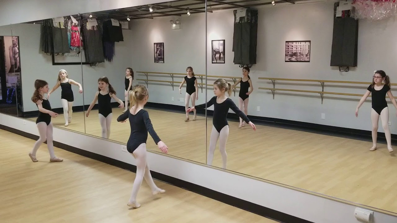 Youth ballet class - YouTube