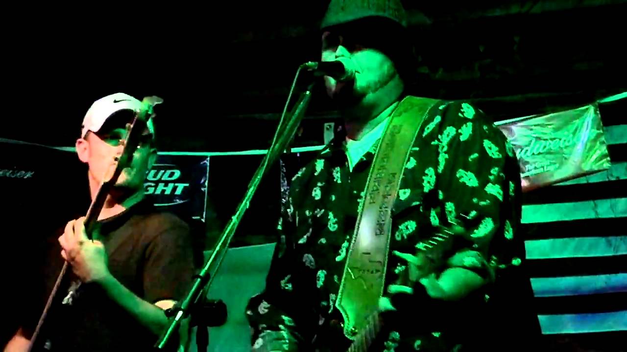 THE MATTHEW SHANE BAND GUITAR TOWN - YouTube