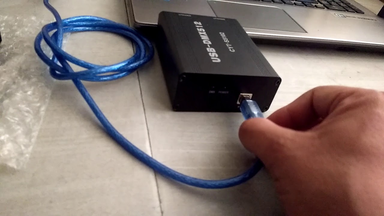 DMX dongle fail and my old dongle work nice - YouTube