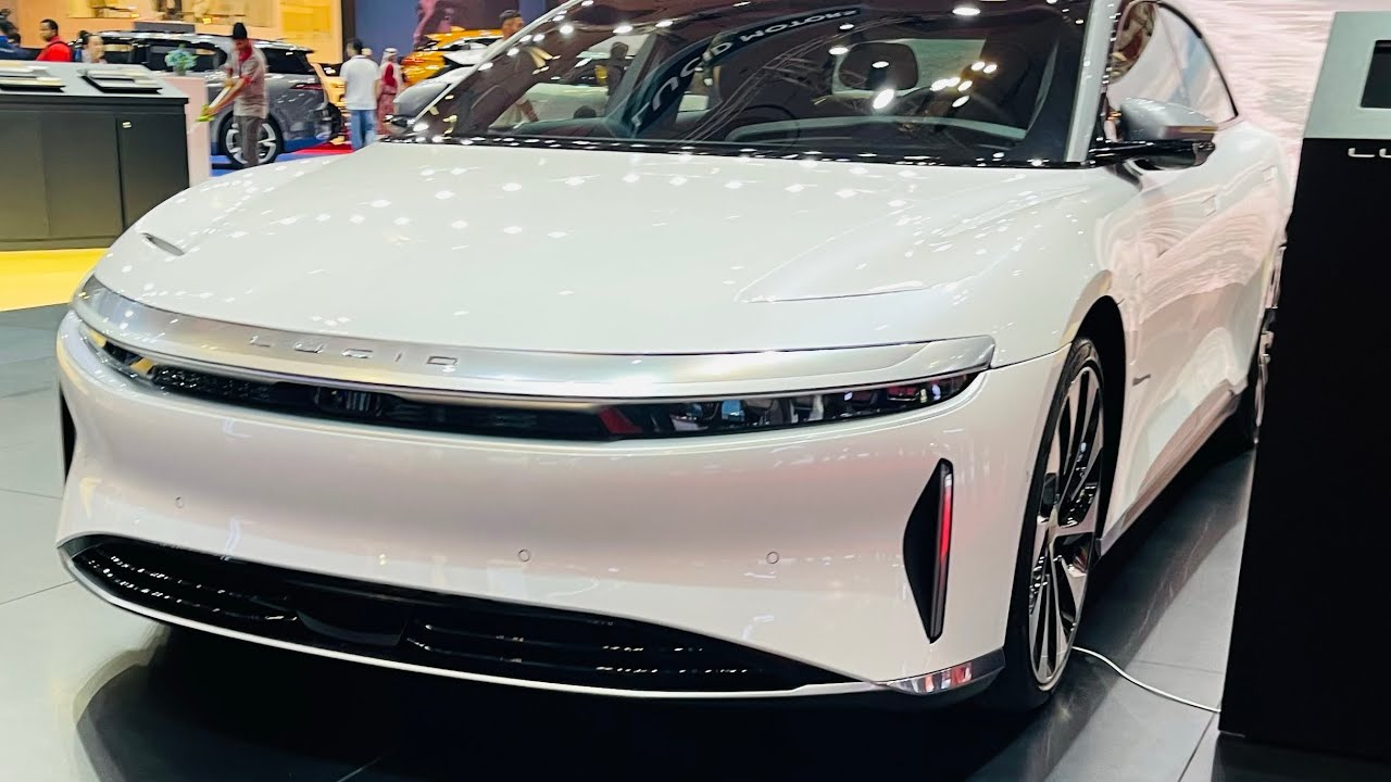 Motor show LUCID AIR EV - YouTube