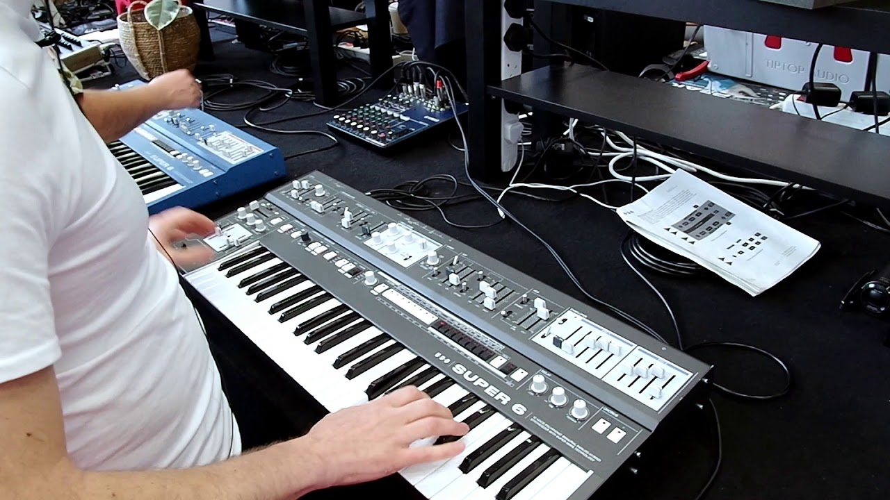 UDO Super 6 Binaural Synthesizer In-Depth Demo - YouTube