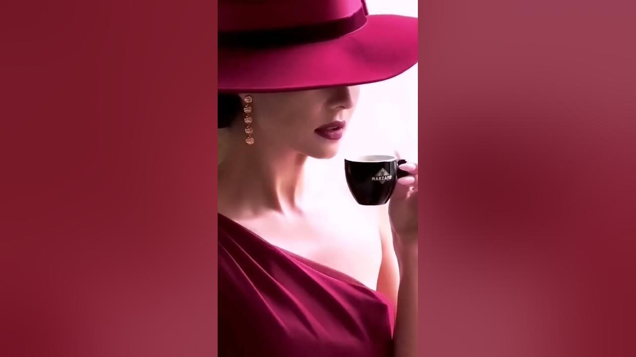 "Ось яка паняночка" - YouTube