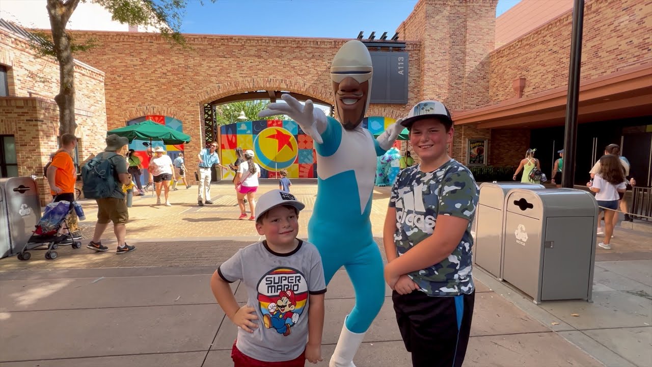 Meeting Frozone from the Incredibles Meet & Greet in New Pixar Place at ...