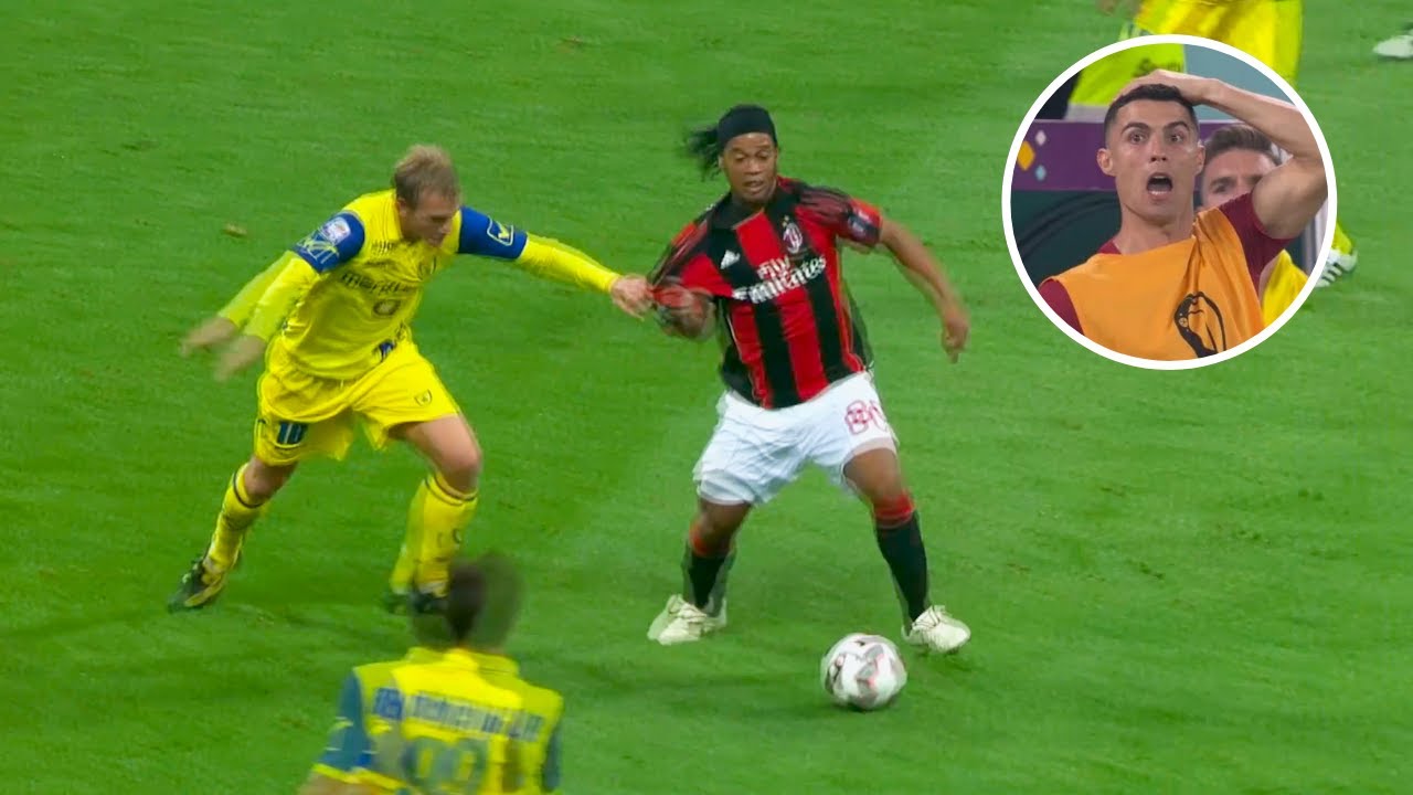 10 Minutes of Ronaldinho Being The Goat - YouTube