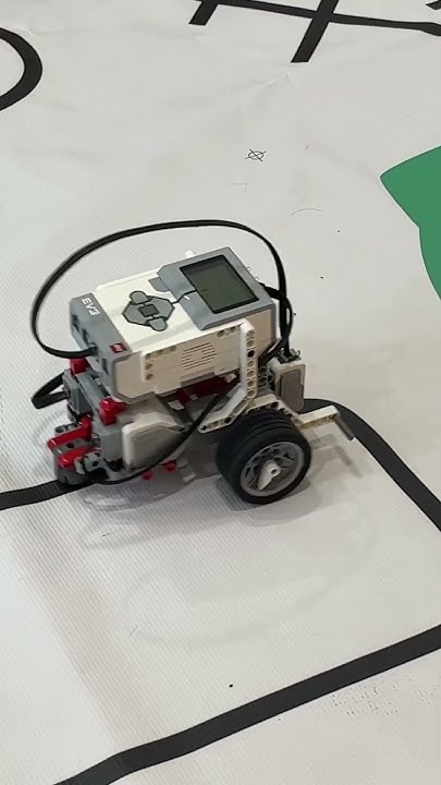 EV3 LEGO Line Following Robot #lego #robotics - YouTube