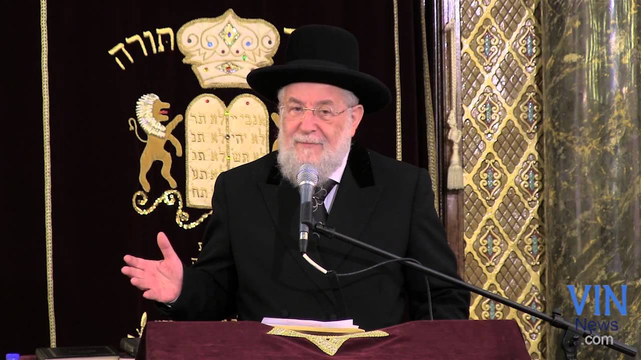 Holocaust Survivors and Heroes Honored at Day of Remembrance - YouTube