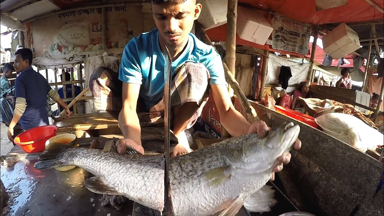 Big Rohu Fish Cutting | Fish Cutting Skills Market | India Fish Cutting ...