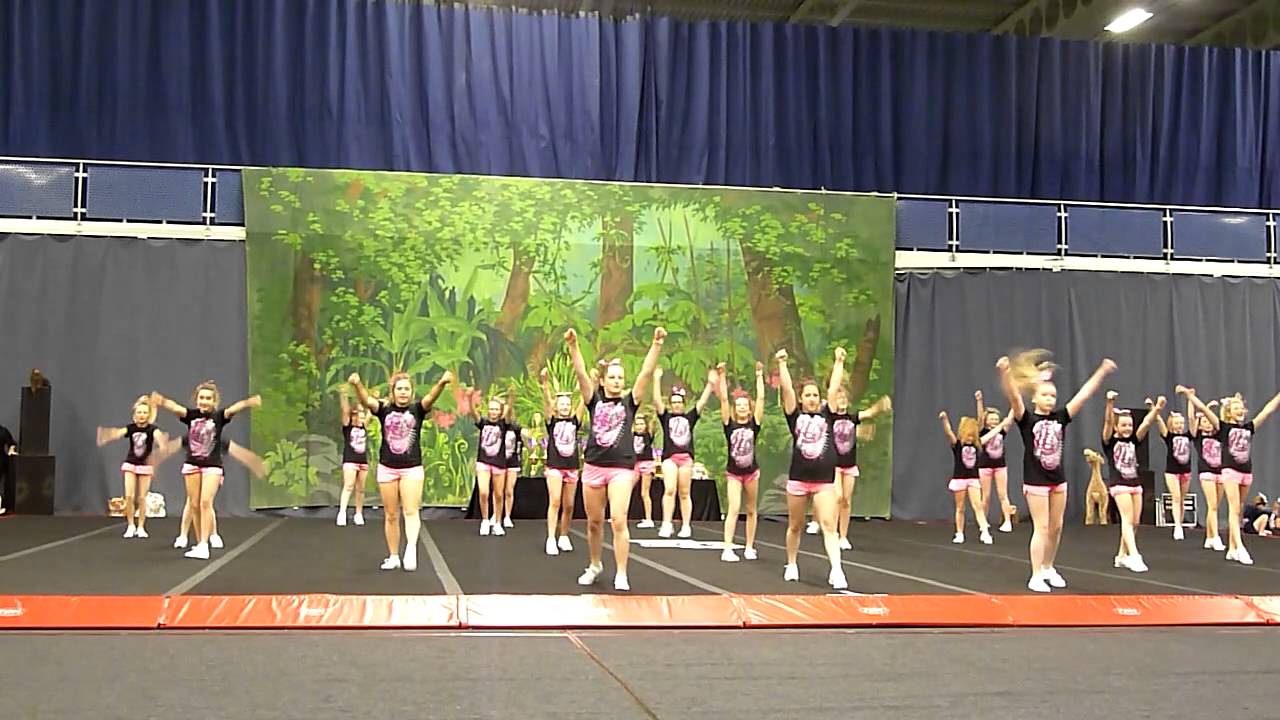 Derwent Valley Allstars Electra - Future Cheer Bolton 2014 - YouTube