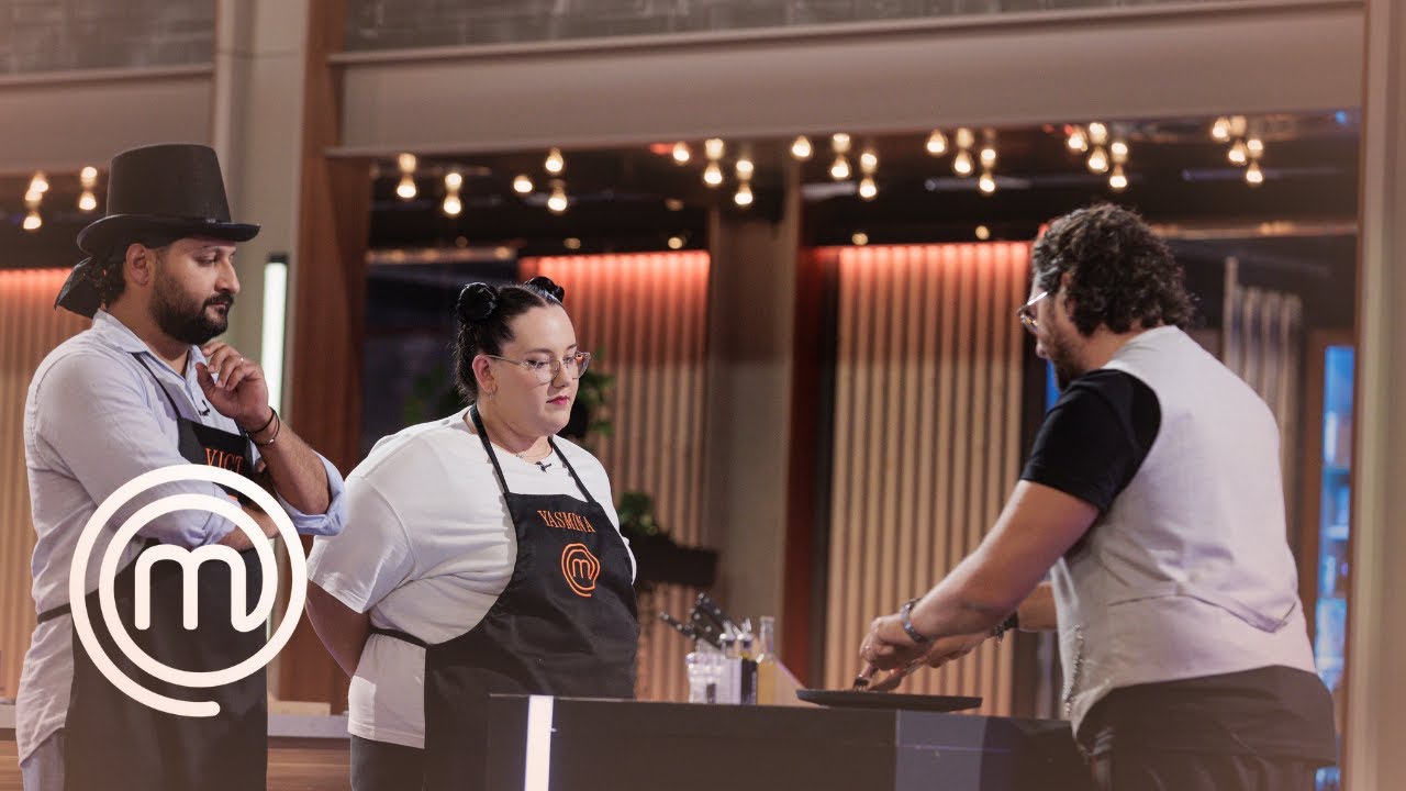 Începe jurizarea la Masterchef! Ce reacții au cei trei chefi ...