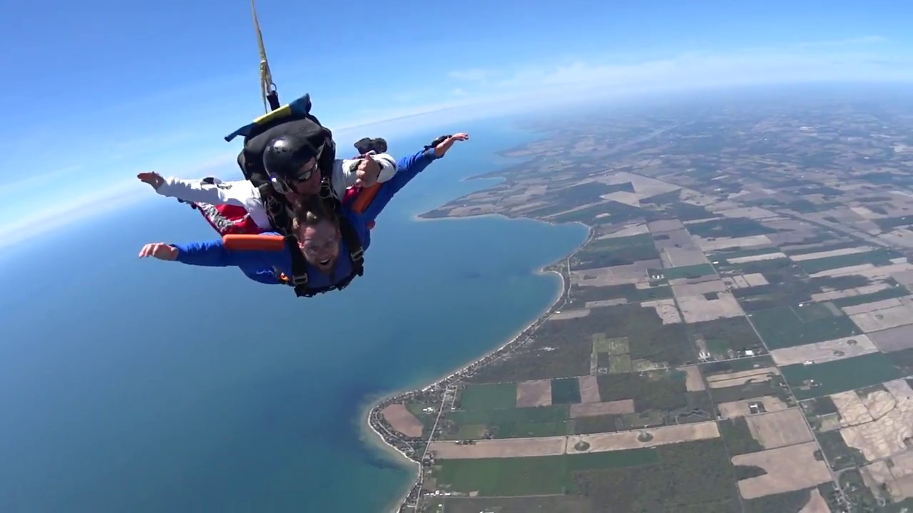Green Ranger meets Skydive Burnaby - YouTube