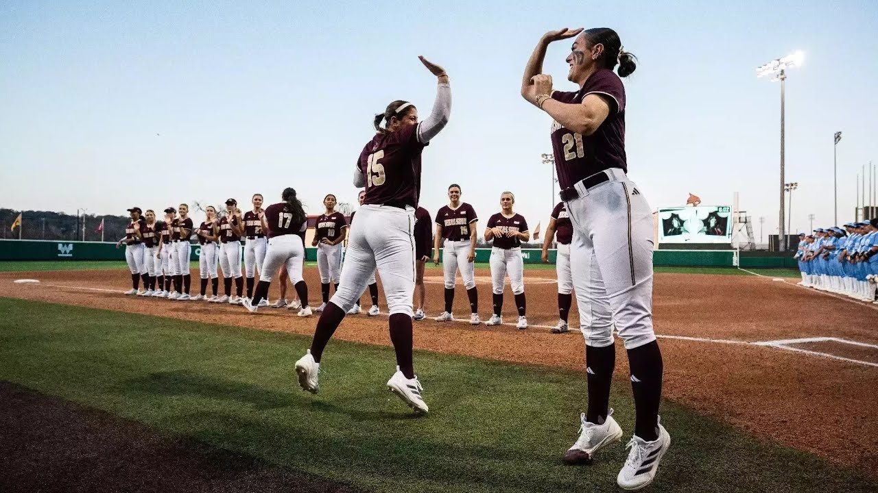 Texas State Softball Defeats San Diego - YouTube