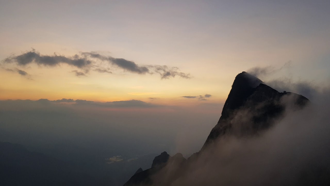 Kolukkumalai Sunrise view point ; Suryanelli - YouTube
