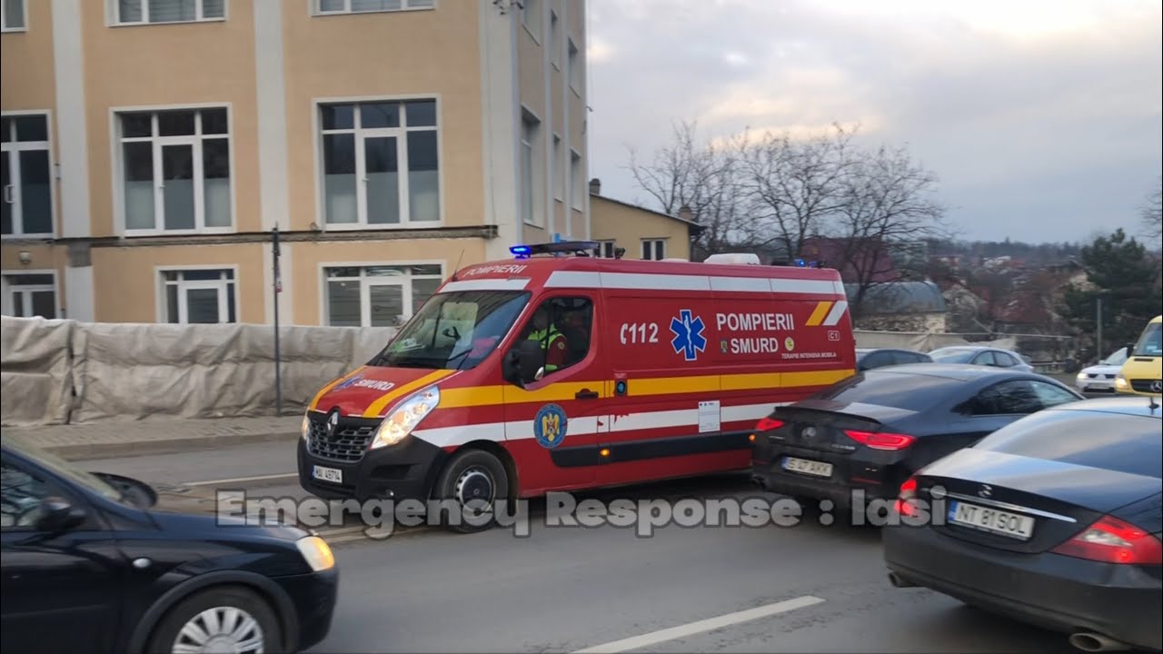 Ambulanță SMURD C1 Terapie Intensivă Mobilă Renault Master Mergând la ...