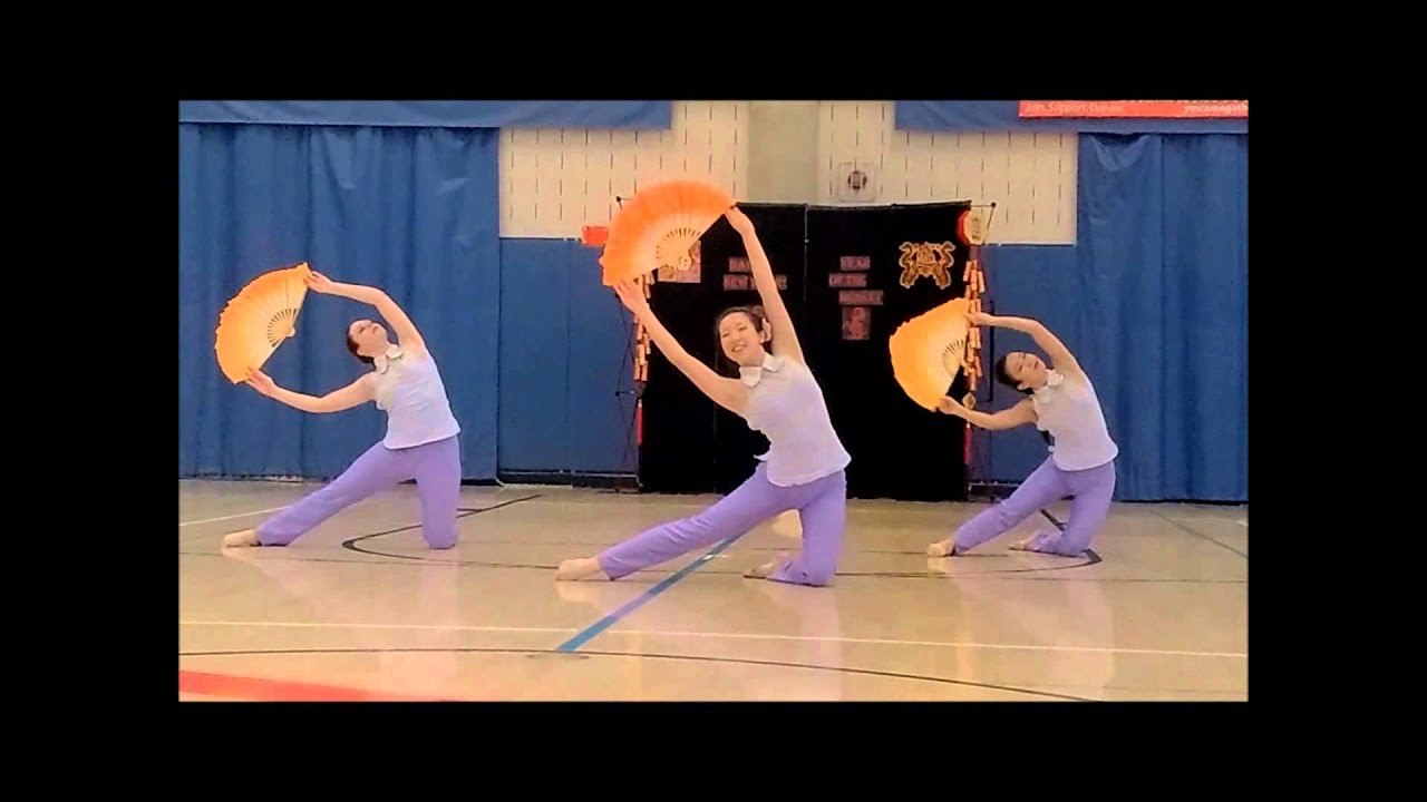 Fan Dance - A Mid Summer's Night - YouTube