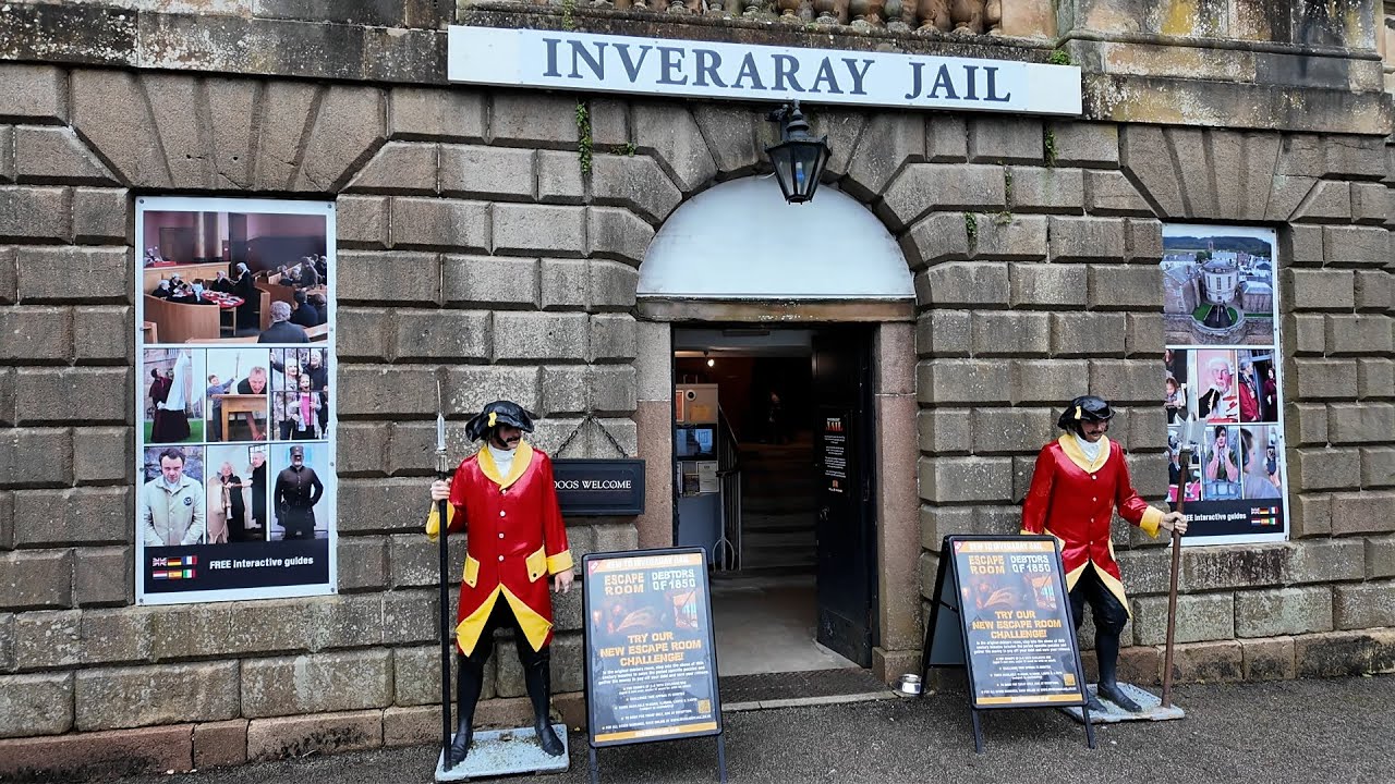 Wee Tour around Inveraray Jail...will they keep Michelle? - YouTube