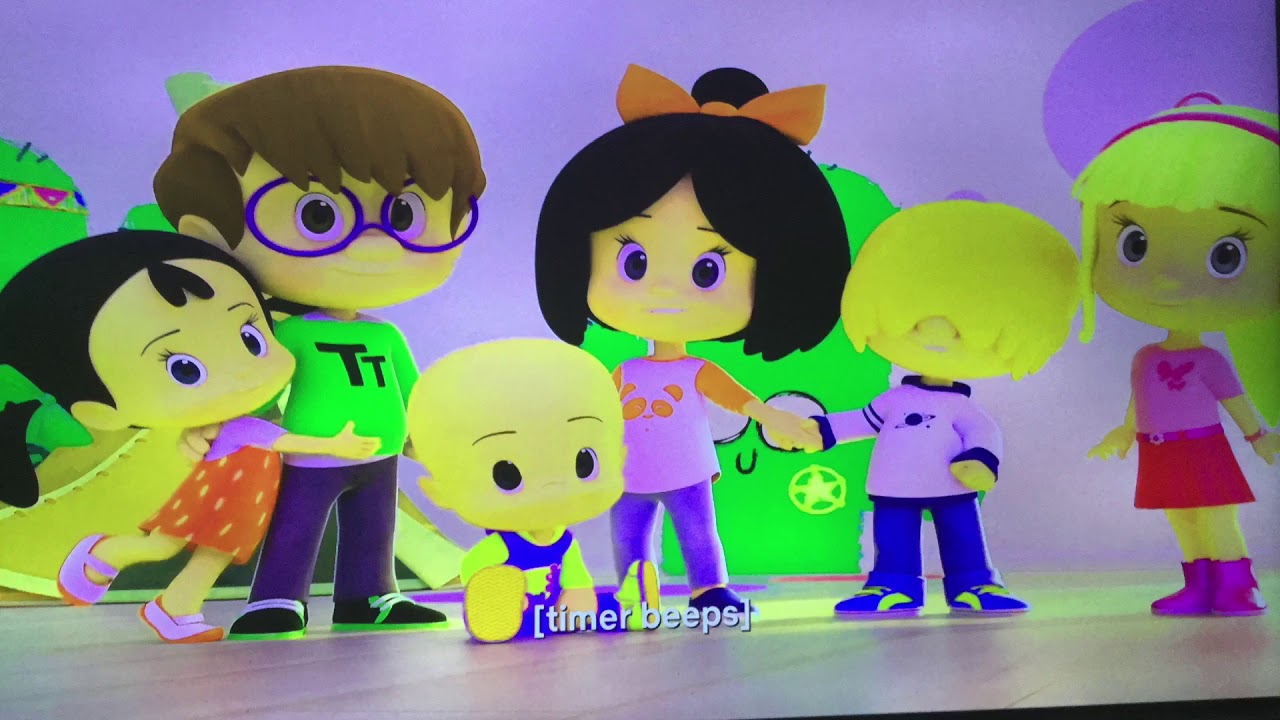 One true media friend and family on Cleo and Cuquin - YouTube