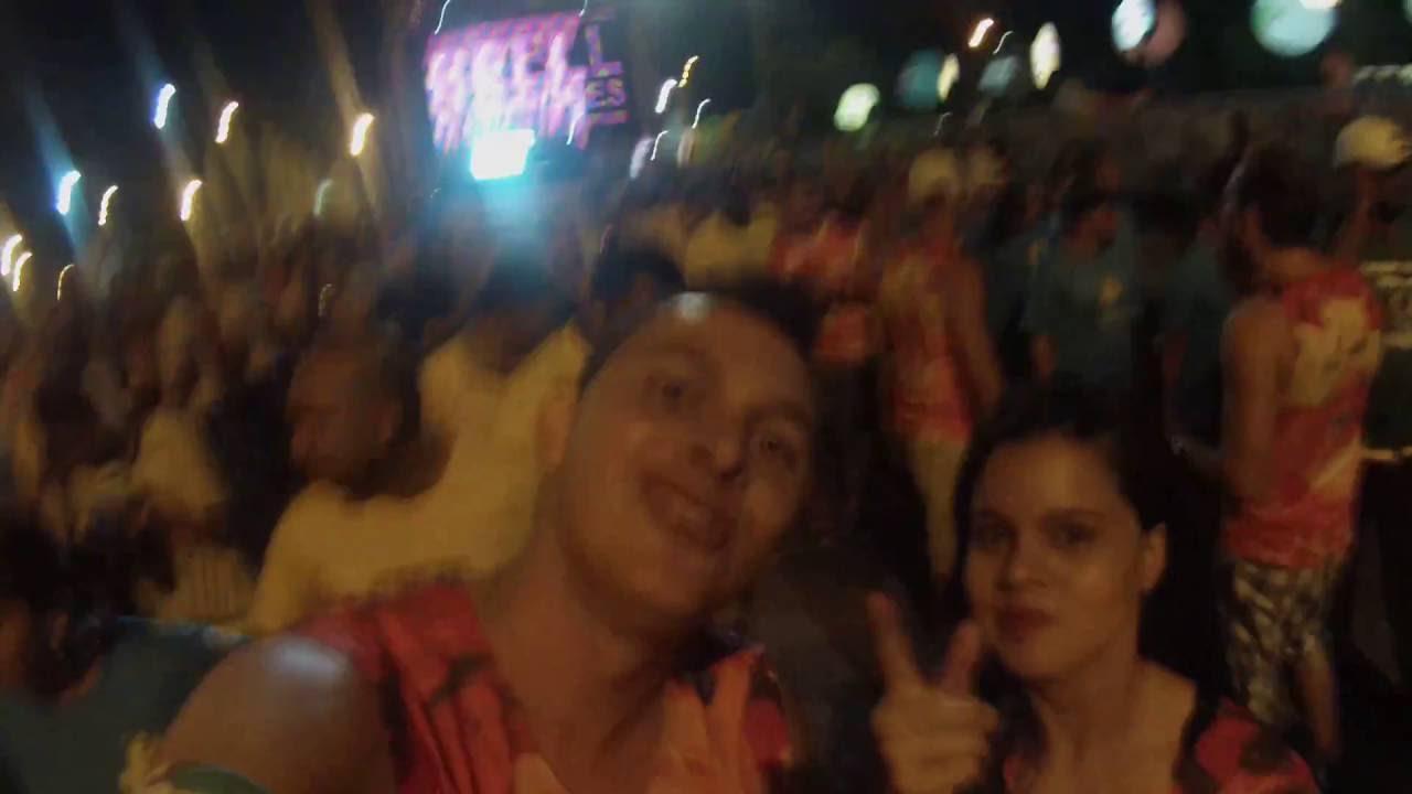 Ele não monta na lambreta + Trópico Banana - Bell Marques Fortal 2016 ...