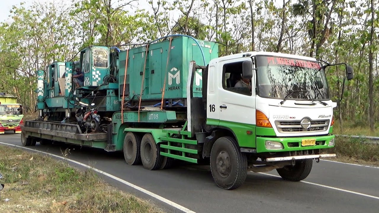 Truck Spotting Tuban | New Ring Road has Opened! - YouTube