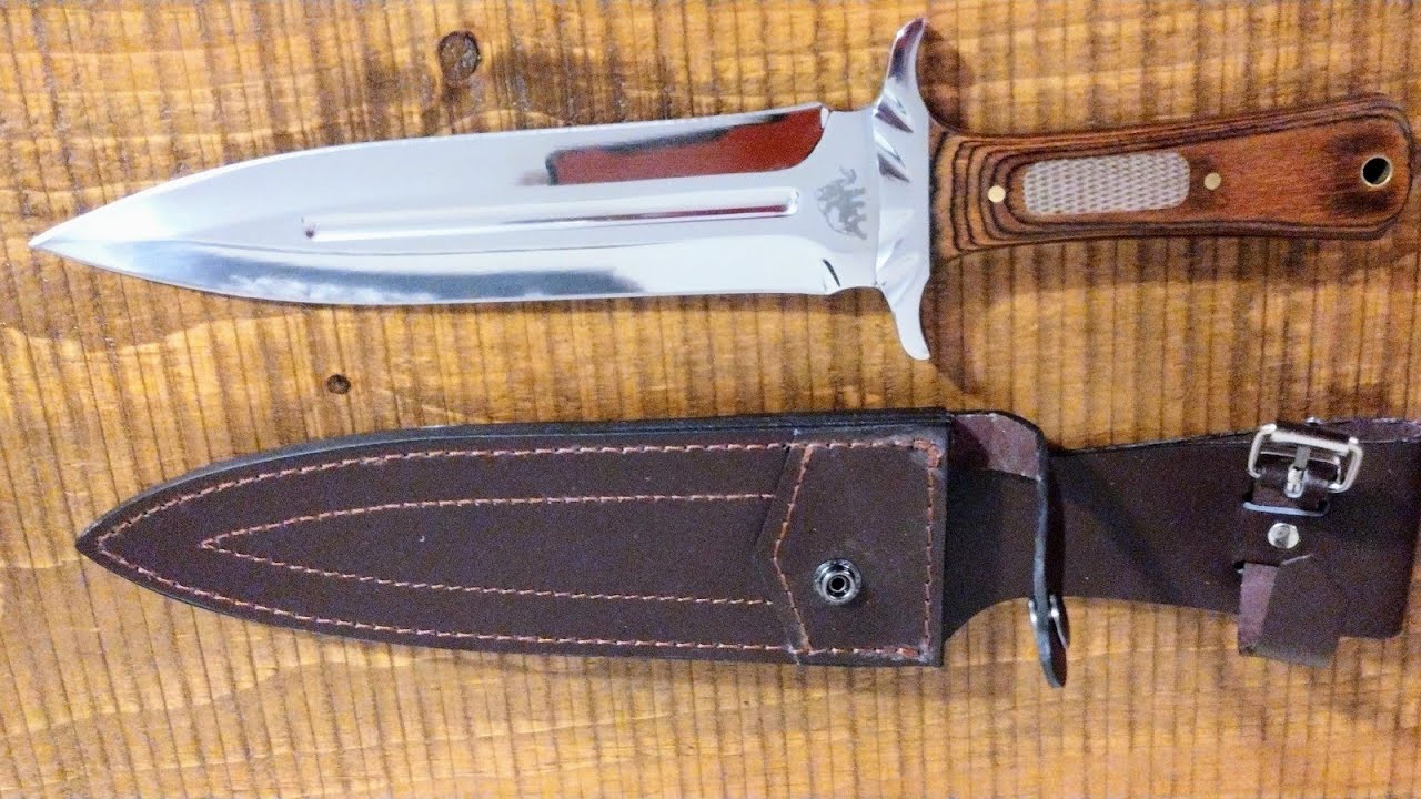 Timber Wolf Fur Trader toothpick Bowie - YouTube