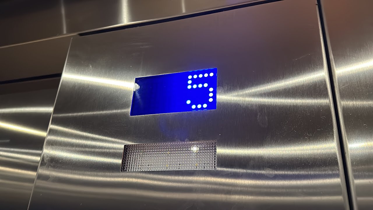 TK Evolution 200 Elevator (Car 2) at The Nine at Central- Orlando, FL ...