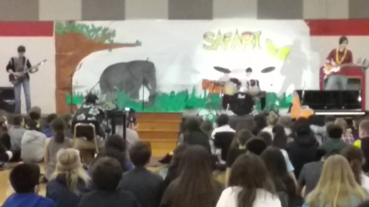 Hazelbrook middle school band plays trooper - YouTube