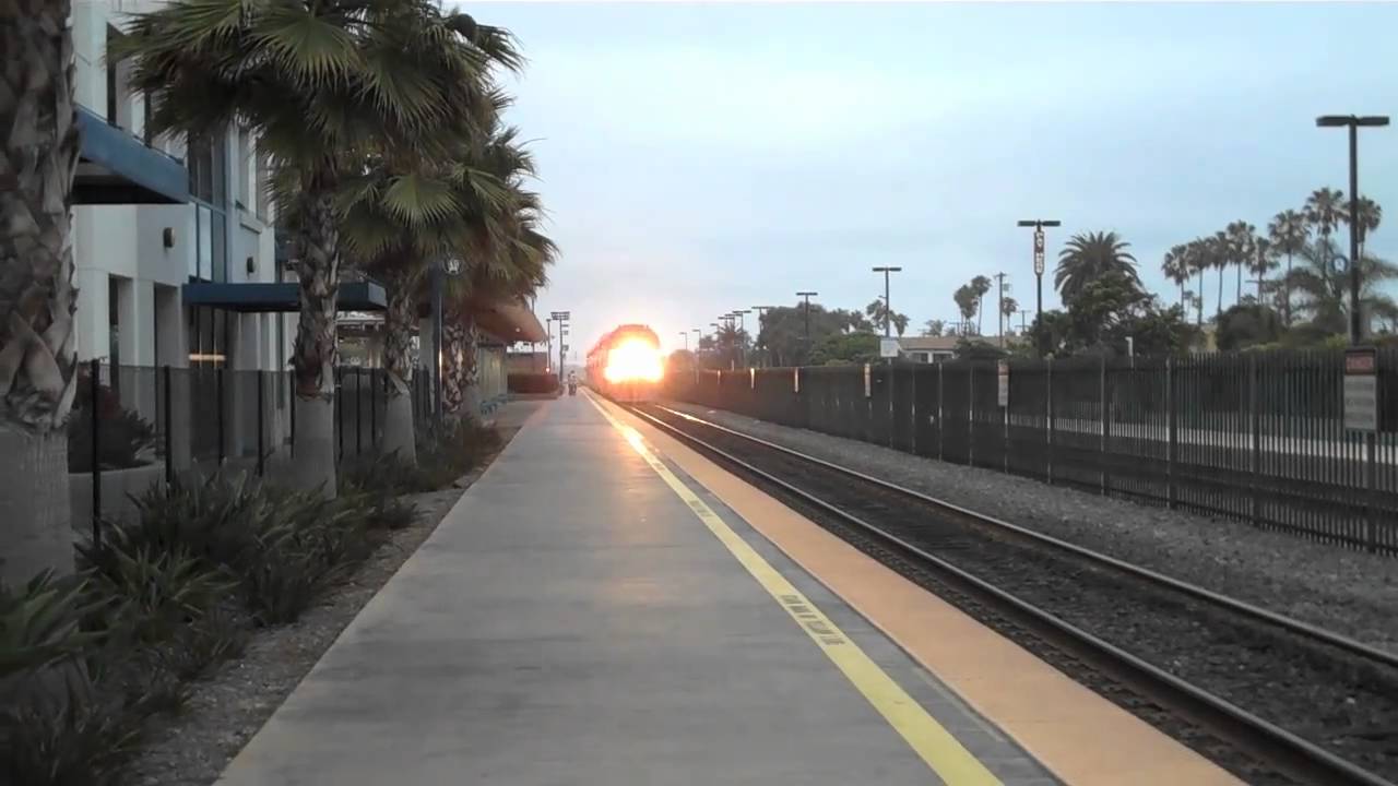 Coaster 2104 Arriving and Departing Oceanside - YouTube
