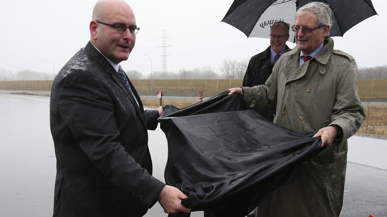 Ministers Steven Del Duca and Marc Garneau - YouTube