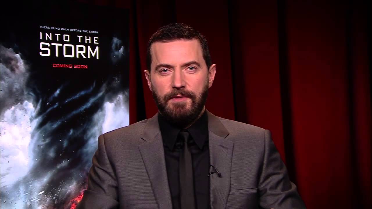 ConnTV Richard Armitage - YouTube