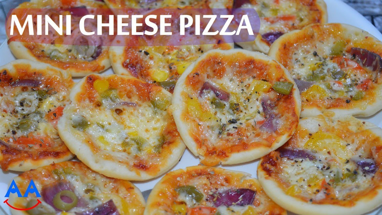 बिना अवन बिना कढ़ाई के टेस्टिं पिज़्ज़ा बनाए इडली पैन में । Mini pizza ...