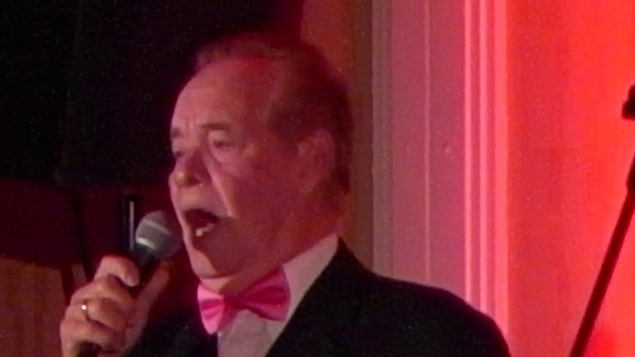 "ANIBAL HERNANDEZ" acompañado por JUNITO LAREDO Y SU GRUPO...Especialmente para ti - YouTube