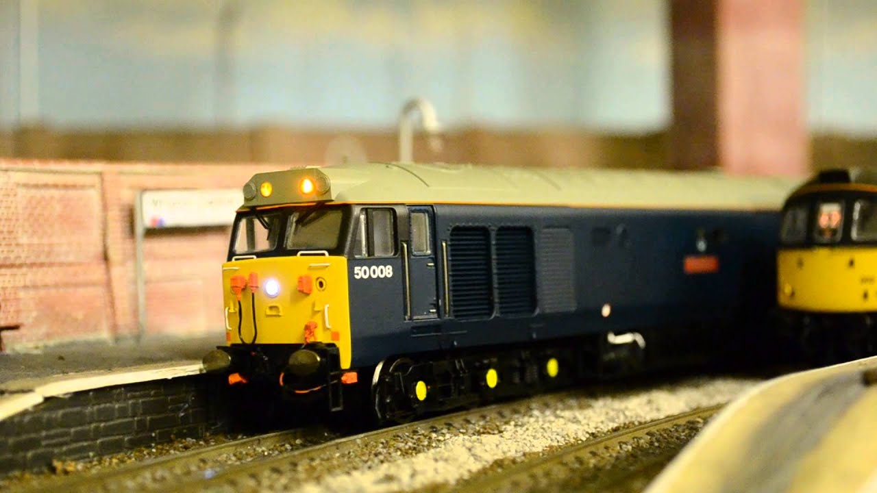 Hornby Class 50 with Legomanbiffo DCC sounds - YouTube