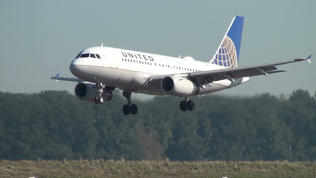 United Airlines N816UA A319 Landing Portland Airport (PDX) - YouTube