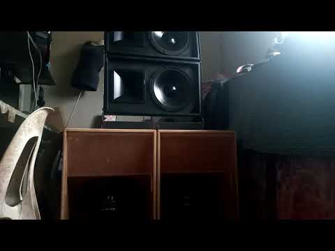 Subscoop 15inch line array 12 inch - YouTube