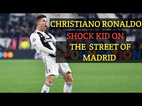 How Christiano Ronaldo shock a kid on Madrid street - YouTube