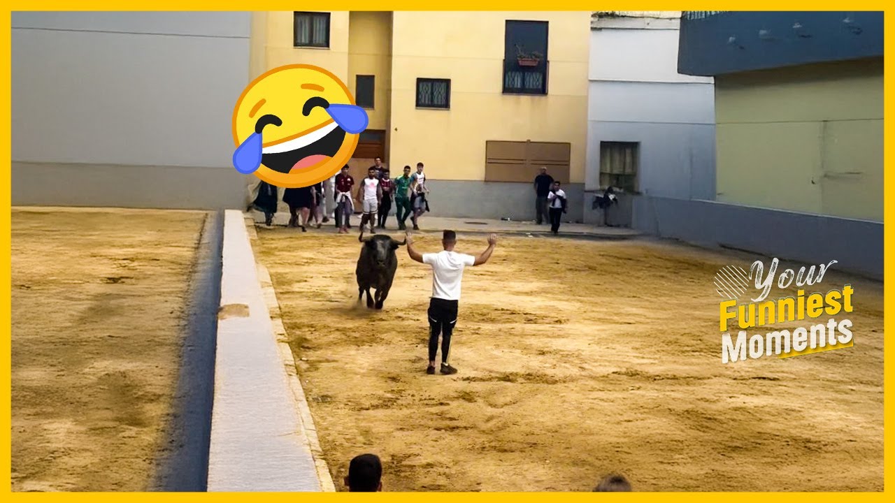 TRY NOT TO LAUGH 🤣🤣 Best Funny video compilation - Fails & Funniest ...