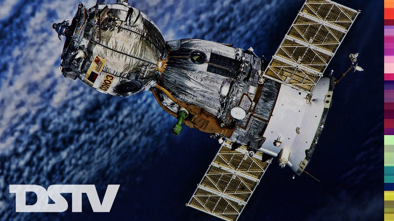 Russian Soyuz Spacecraft Arrives at the Space Station - YouTube