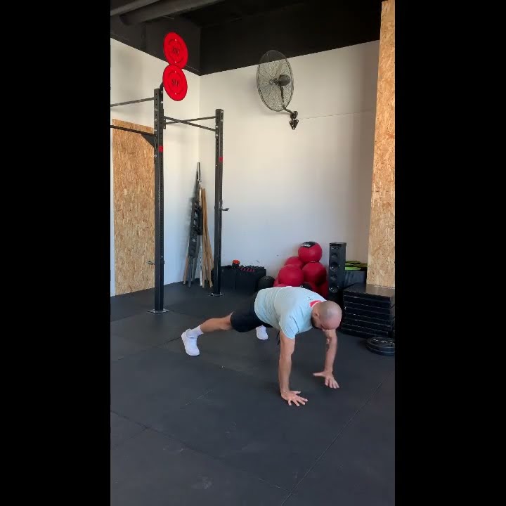 Shoulder Tap progression - YouTube