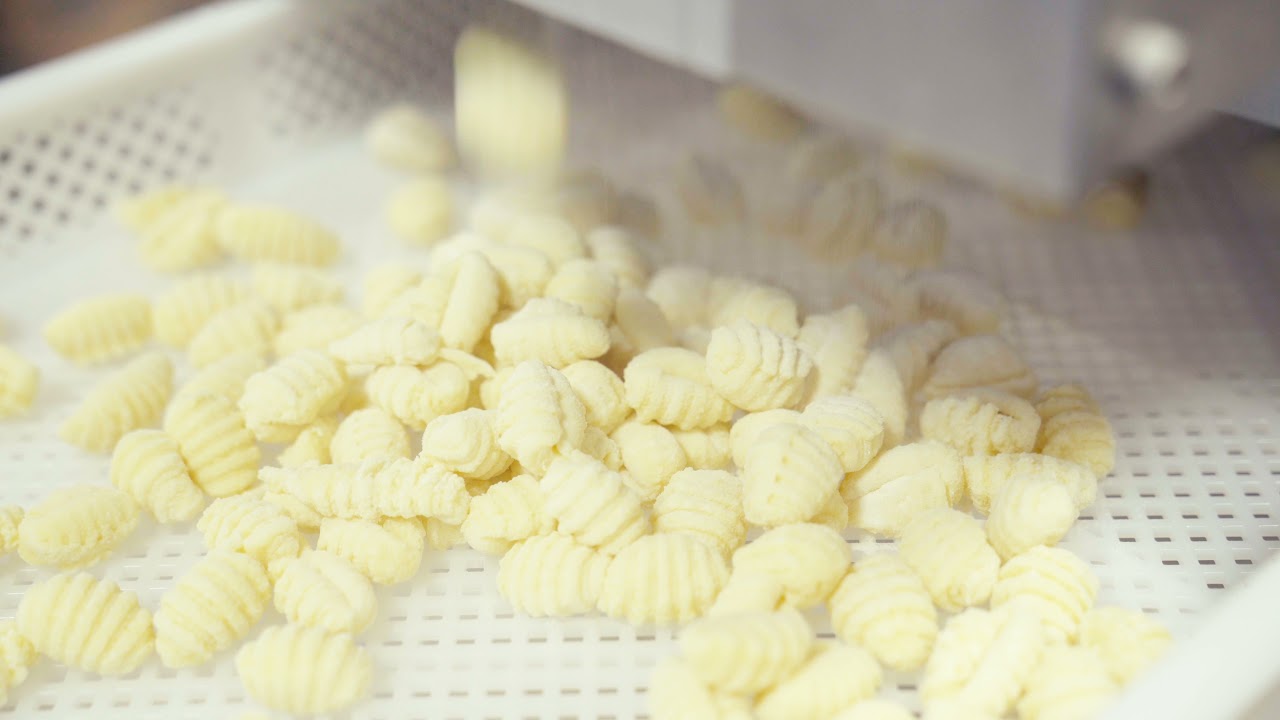 Macchina per gnocchi - GN 2 | E-MAC professional - YouTube