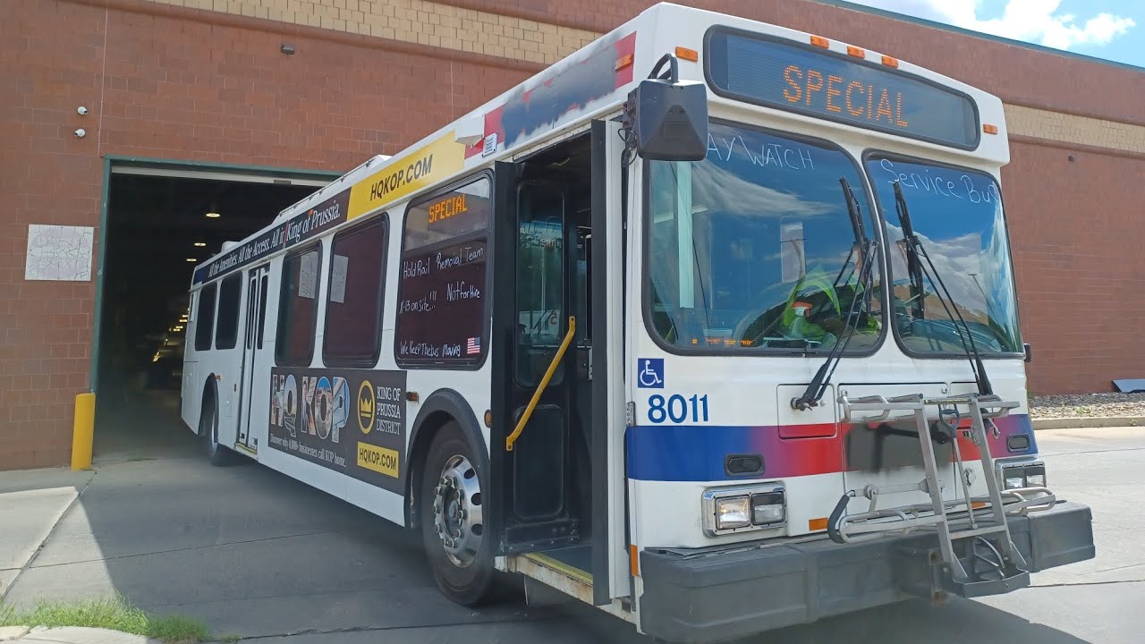 Quick ride on SEPTA Retired D40LF! - YouTube