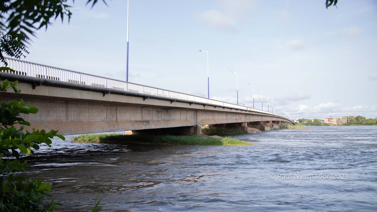 Rising Water Levels at the Sogakope Bridge - YouTube
