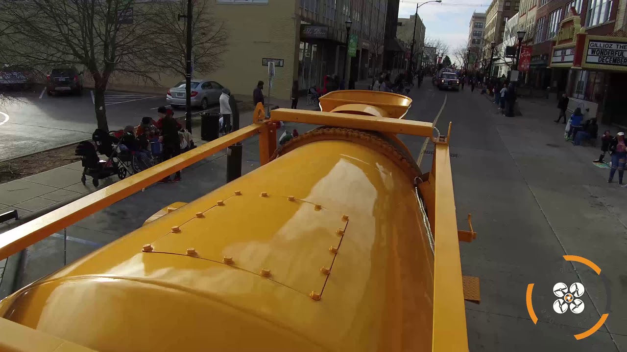 2018 Springfield MO Christmas Parade - YouTube