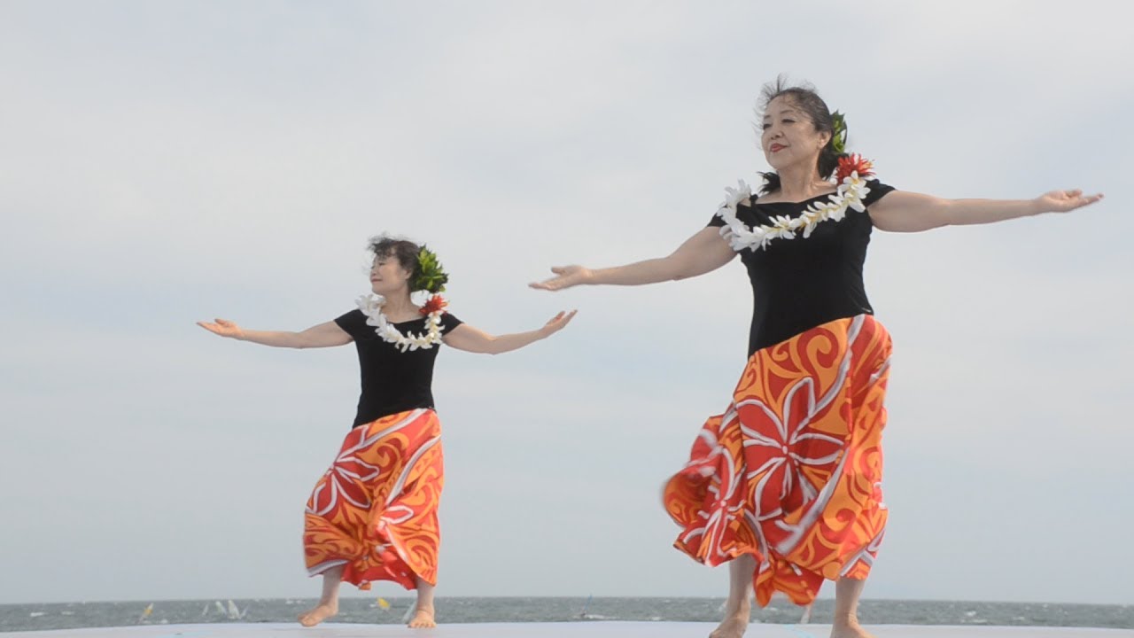 Royal Hawaiian Hotel Halau Hula O Kaleilani vol.3 Kamakura Beach Festa ...