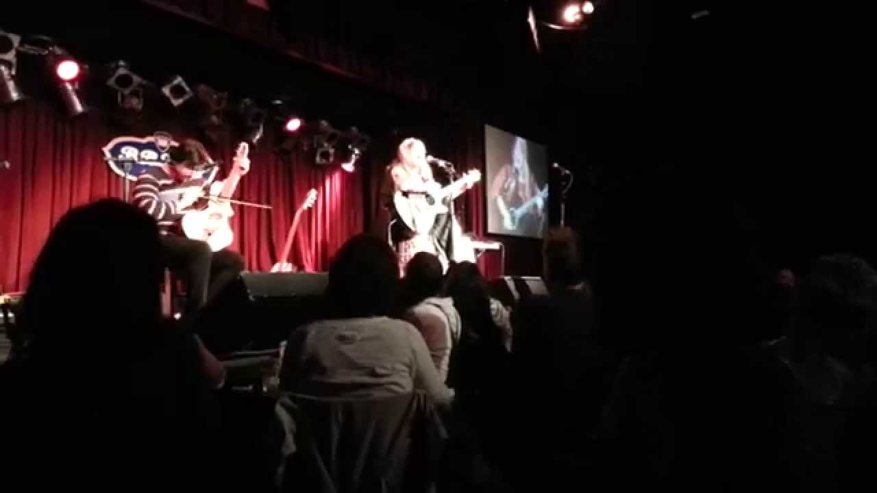 Beautiful People - Melanie - Live [HD] - YouTube