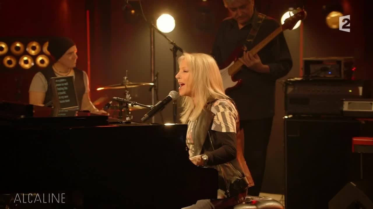 Alcaline, le Mag : Véronique Sanson - Full Tilt Frog en live - YouTube