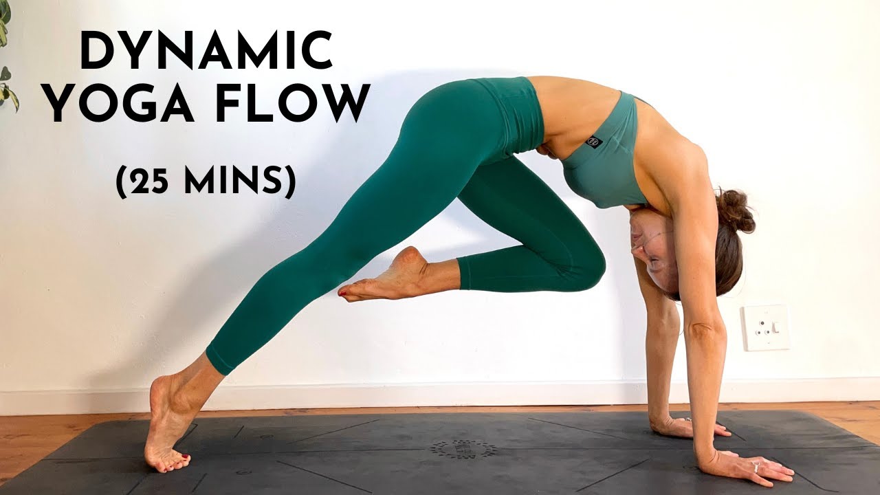25 Min Dynamic Vinyasa Flow - YouTube