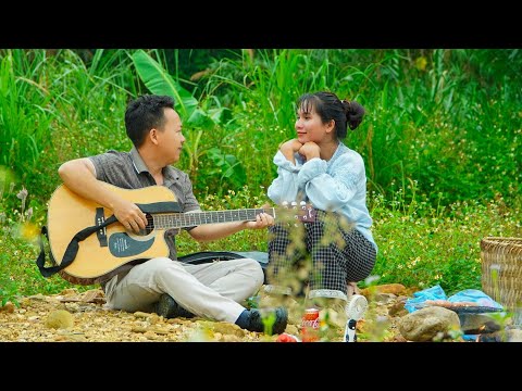 İyi Kalpli Bir Polis Memuru ve Evsiz Bir Kız Birlikte Güzel Bir Gün Geçiriyor