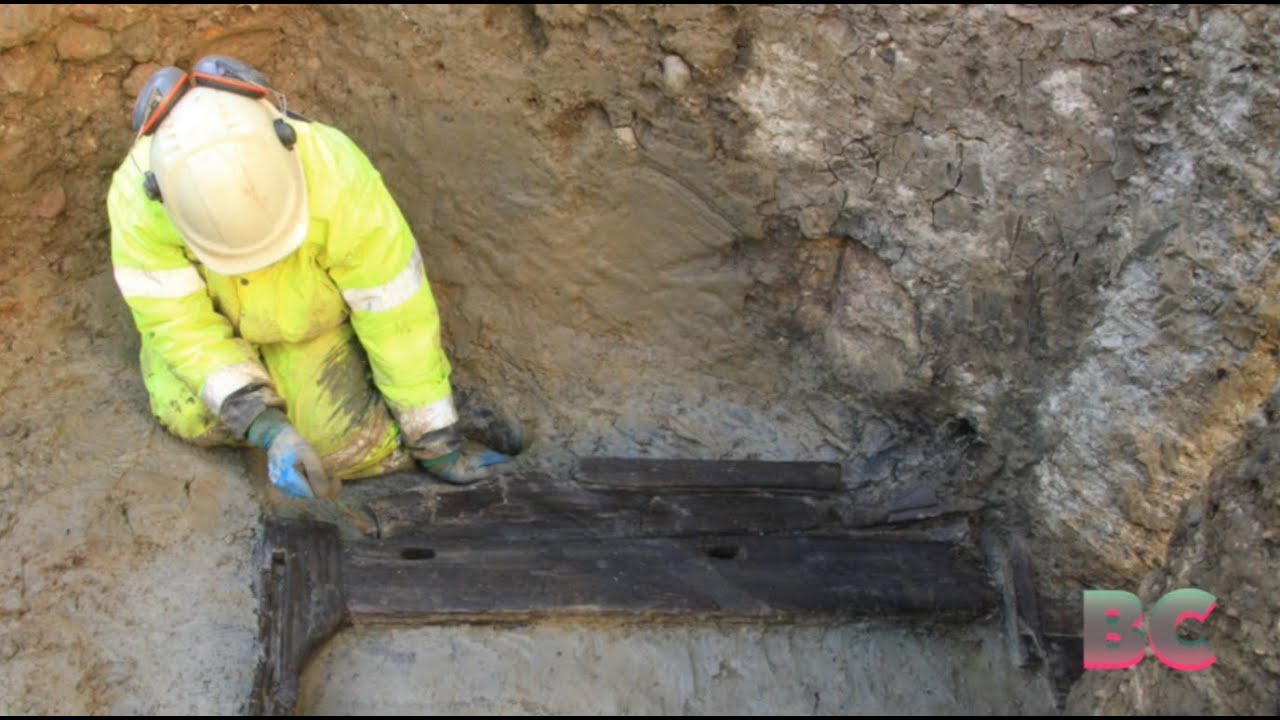 Rare Roman funerary bed discovered in London - YouTube