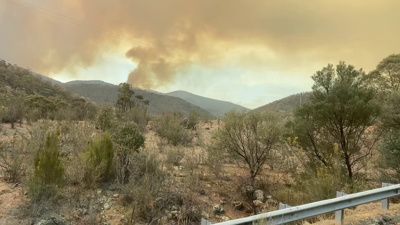 Orroral Valley Fire - YouTube