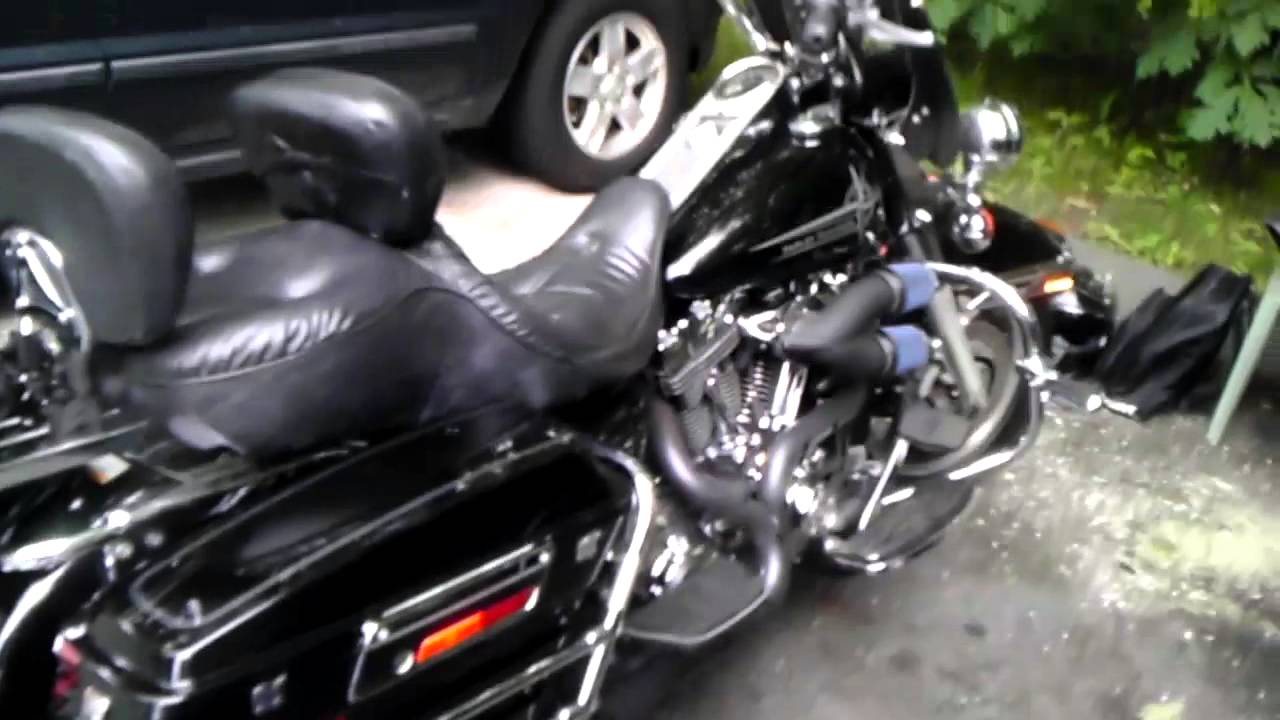 Hacker custom bagger mayhem pipes - YouTube